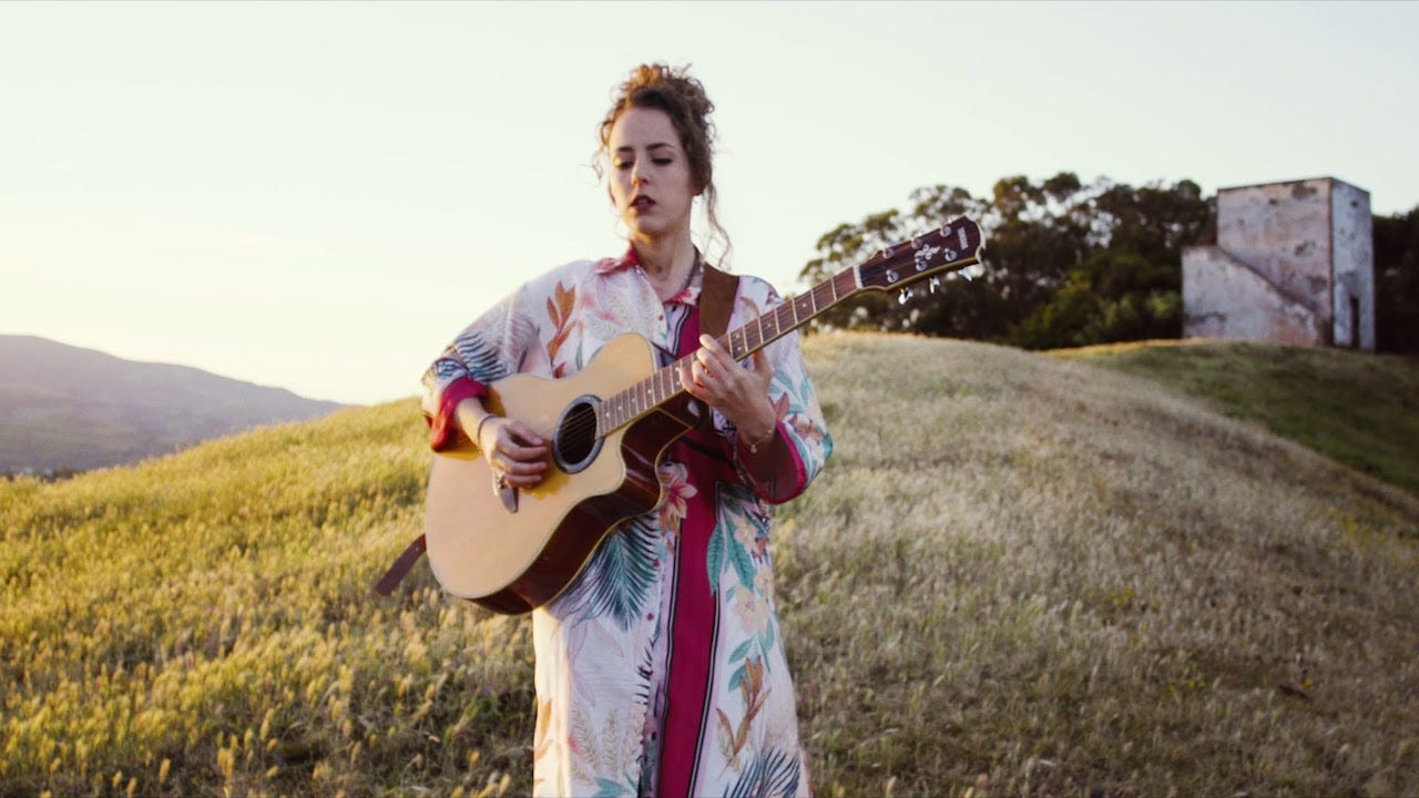 Sara Cruz released her debut album – Filamentos (artes e letras)