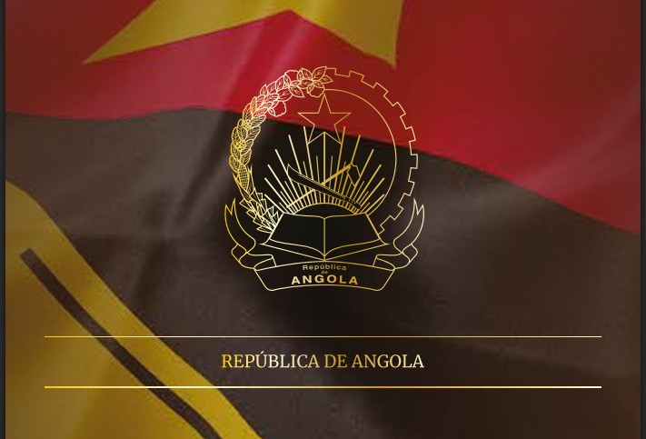 Between the Shackles and the Crown: Fifty Years of Angola: A Meditation ...